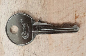 Key Cutting Guide ( from the Experts ) - Master Locksmiths Association