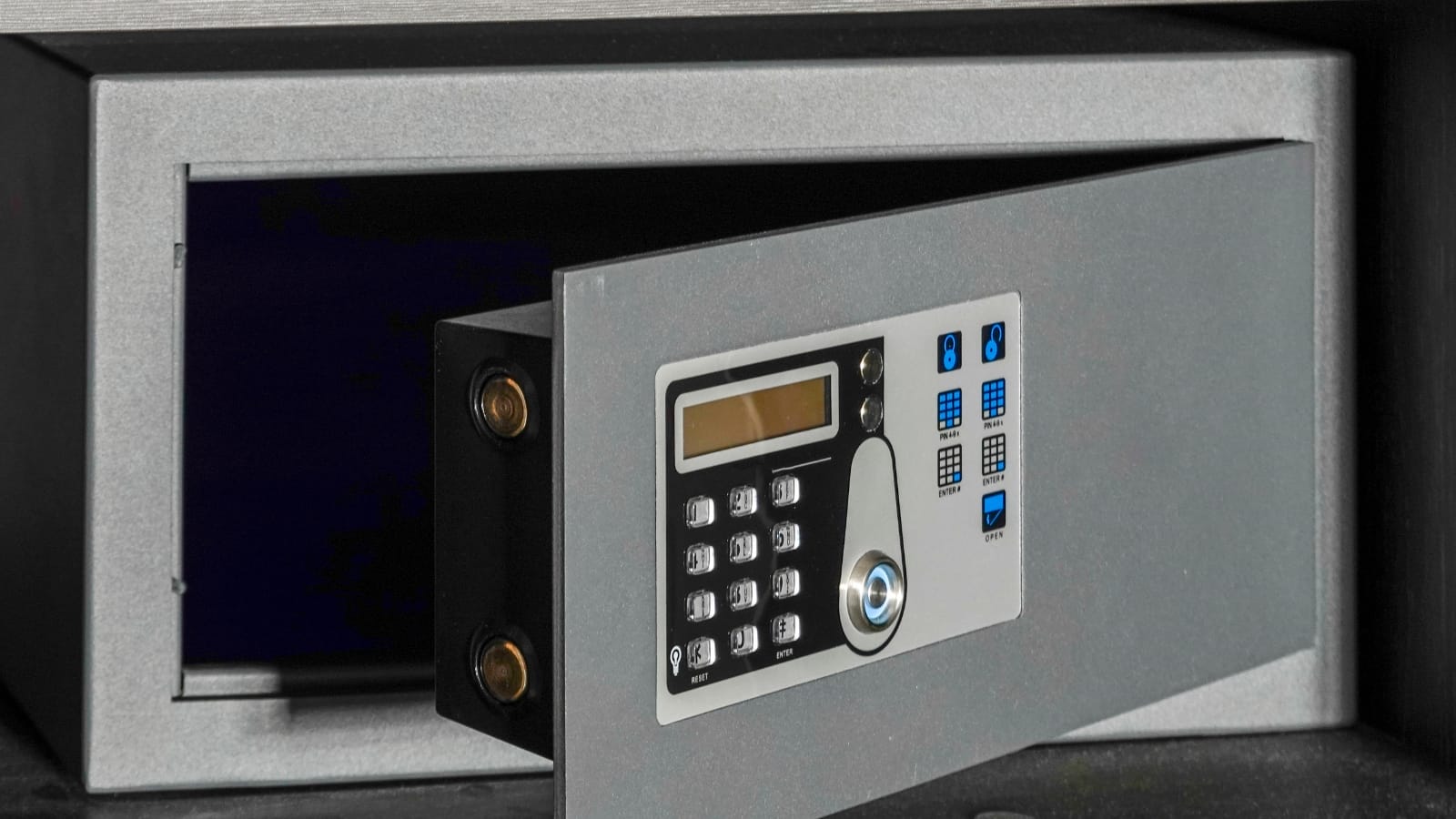 Safe Installation Service - Find a Safe Installer Near You (UK Wide)